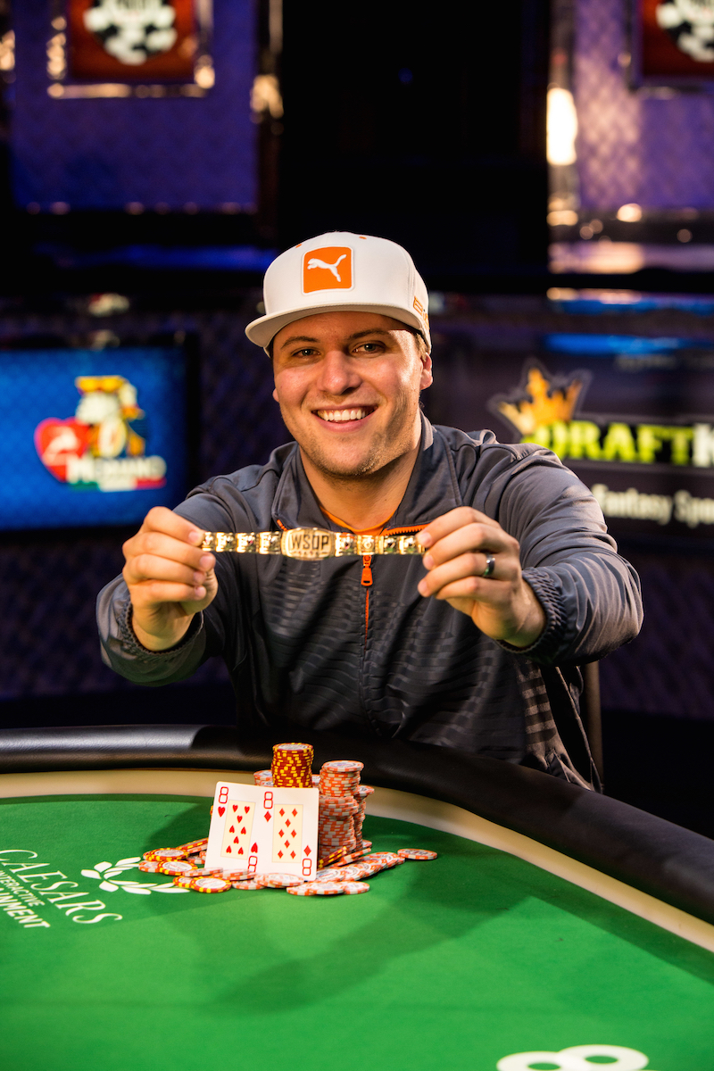 XLVI World Series of Poker: Día 2 WSOP: Brandon Barnette hace el primer ...