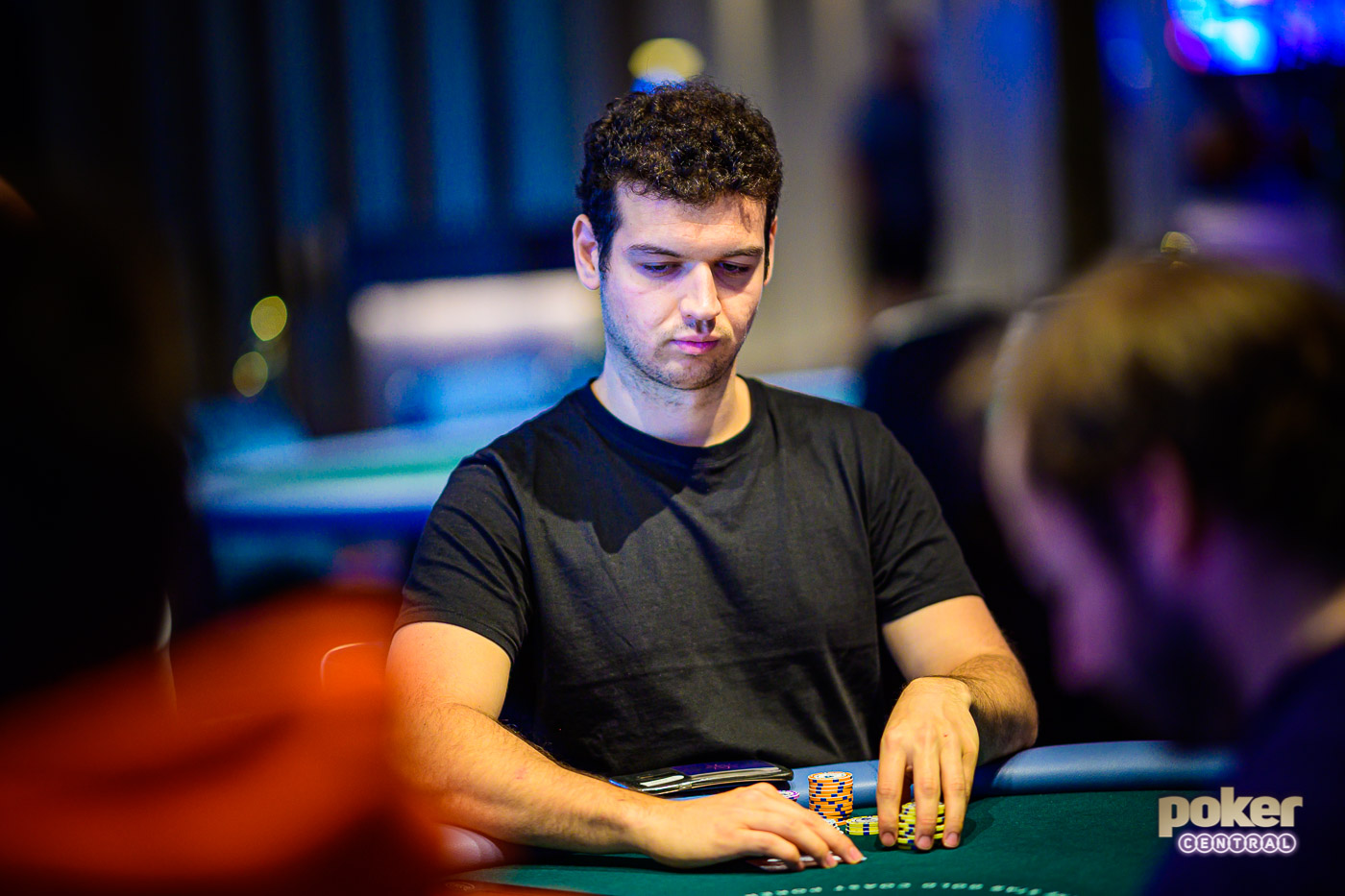 Pinchazos en .com: Michael Addamo roza con los dedos su cuarta victoria ...