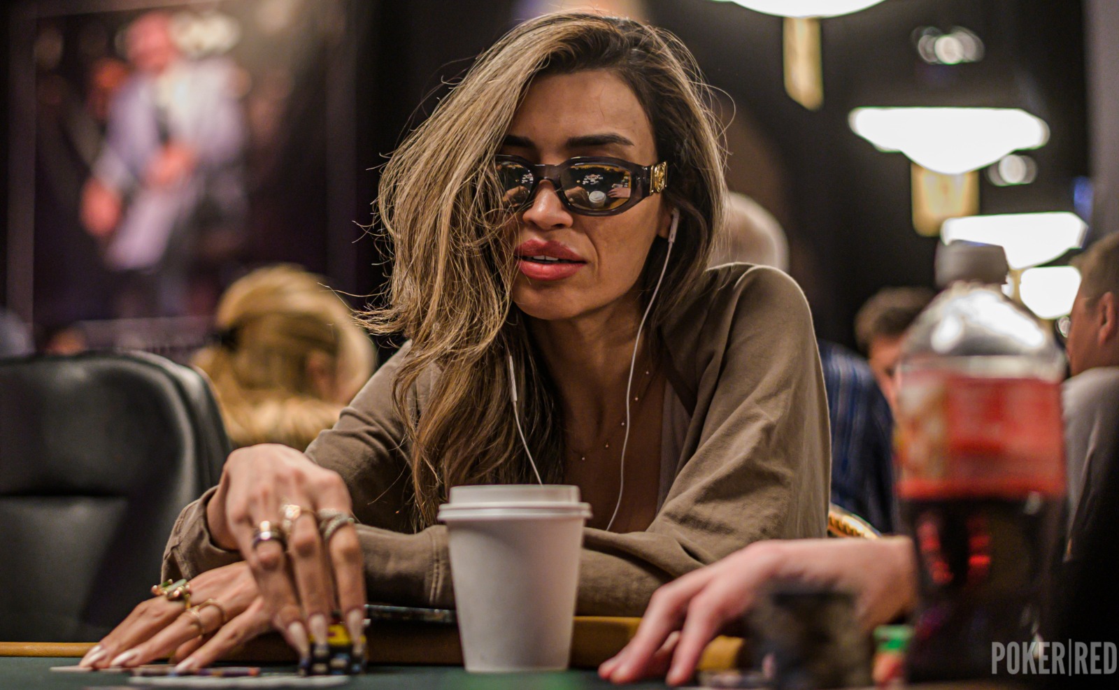 Salsa: La comunidad se divide en torno al J4 de Robbi Jade Lew | Poker Red