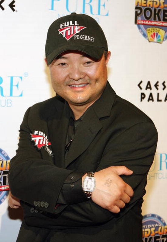 Jerry Yang explica su situación financiera | Poker Red
