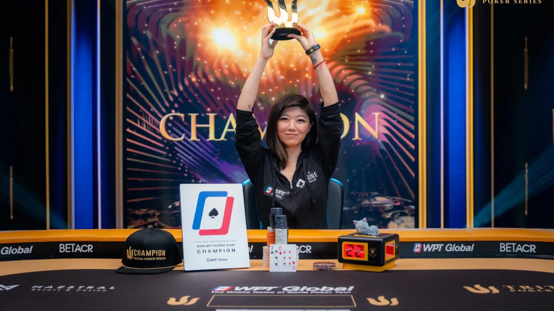 Xuan Liu hace historia en Triton y se convierte en la primera mujer ...